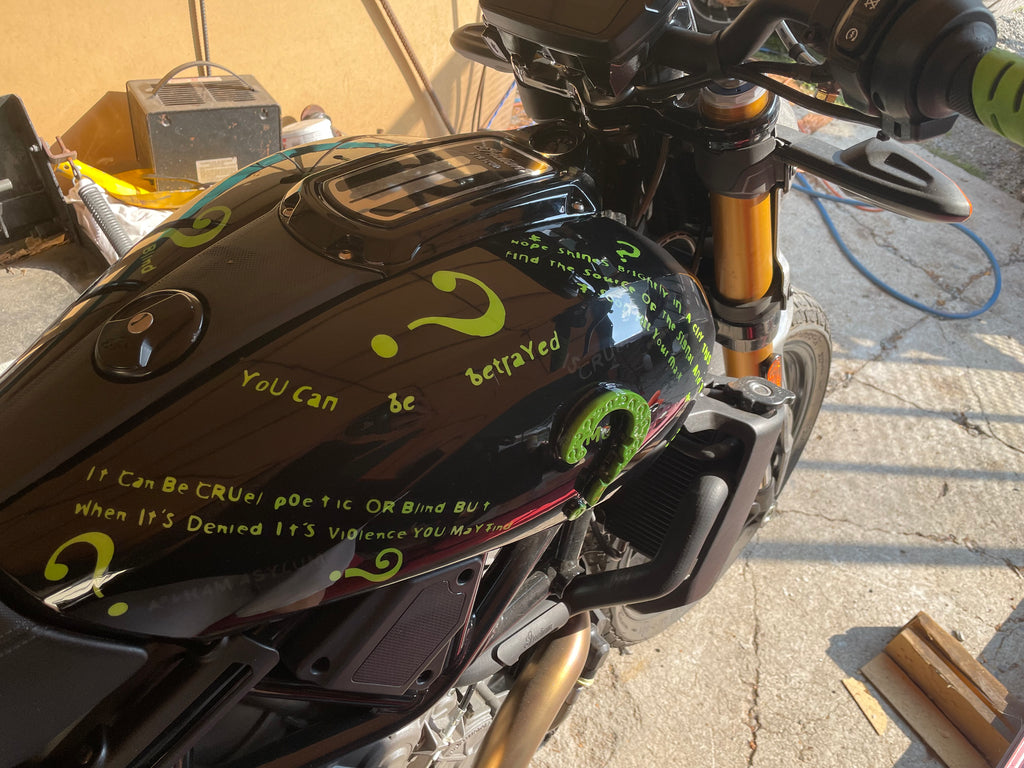 Indian tank cover shrouds Riddler theme – Brock Black Customs